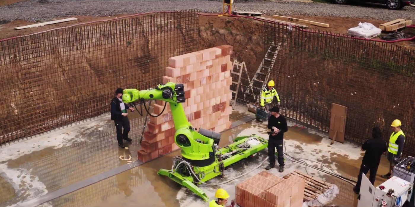 Prefabrication and Robotics